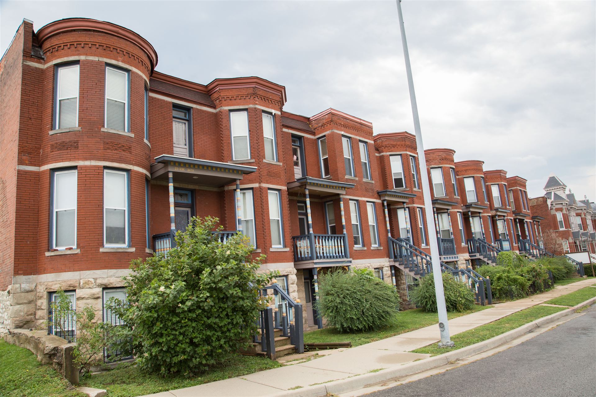 Locations Hub - "Queen Anne" Row Homes / Town Houses
