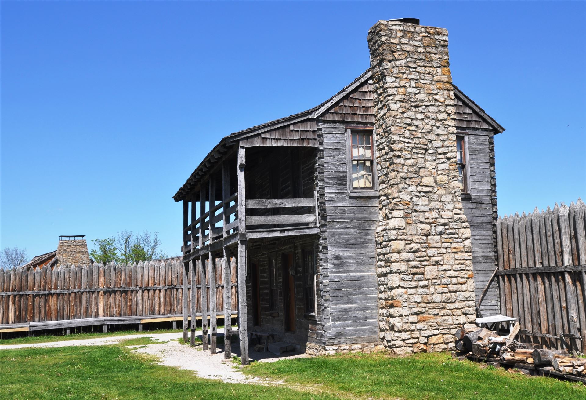 Locations Hub - Fort Osage