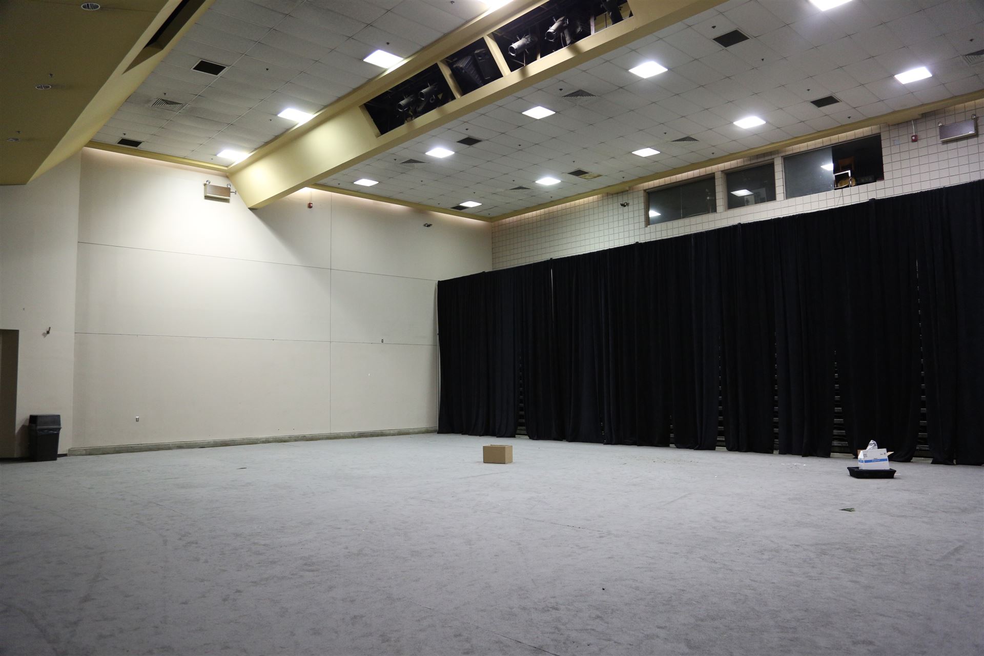 Locations Hub - American royal