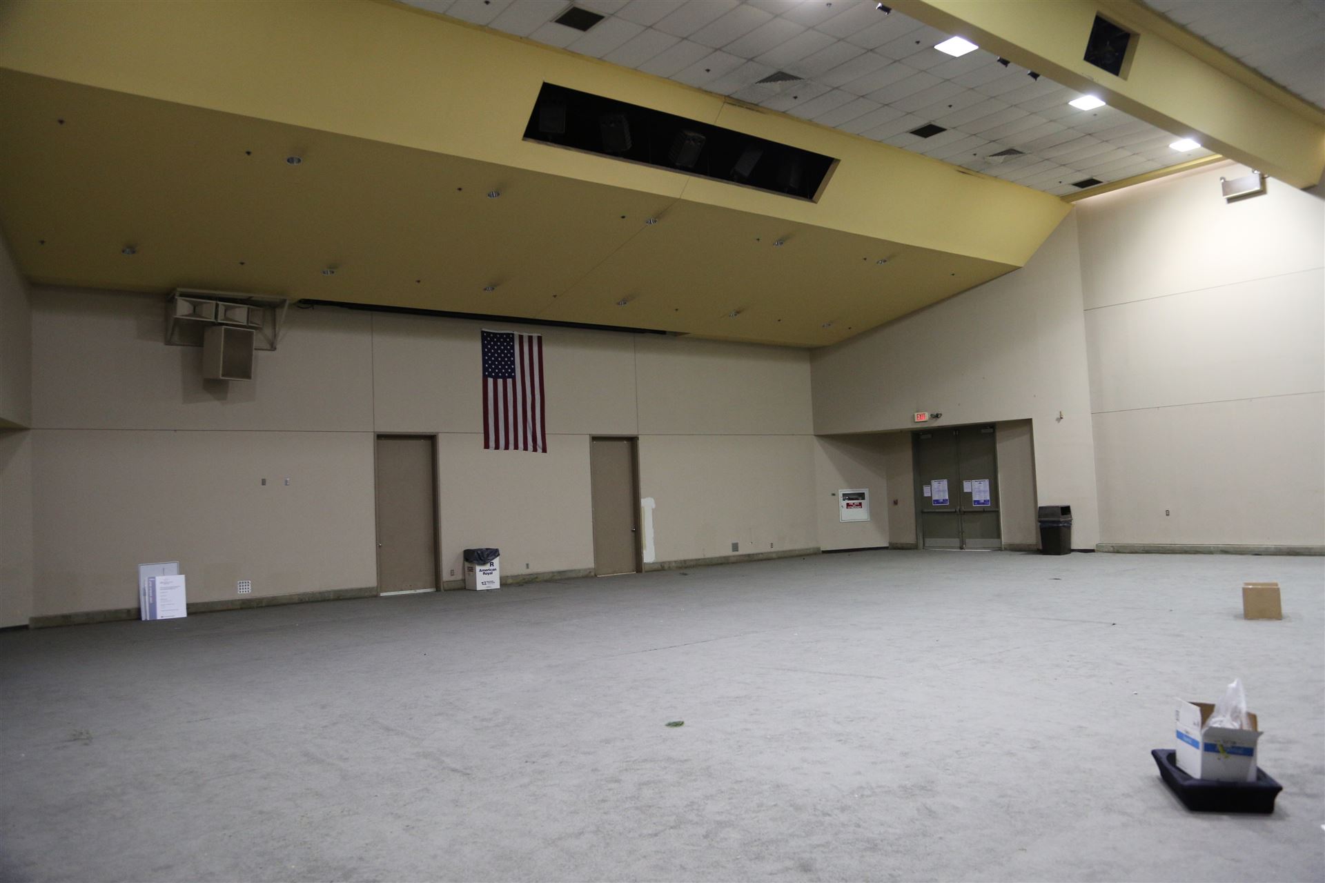 Locations Hub - American royal