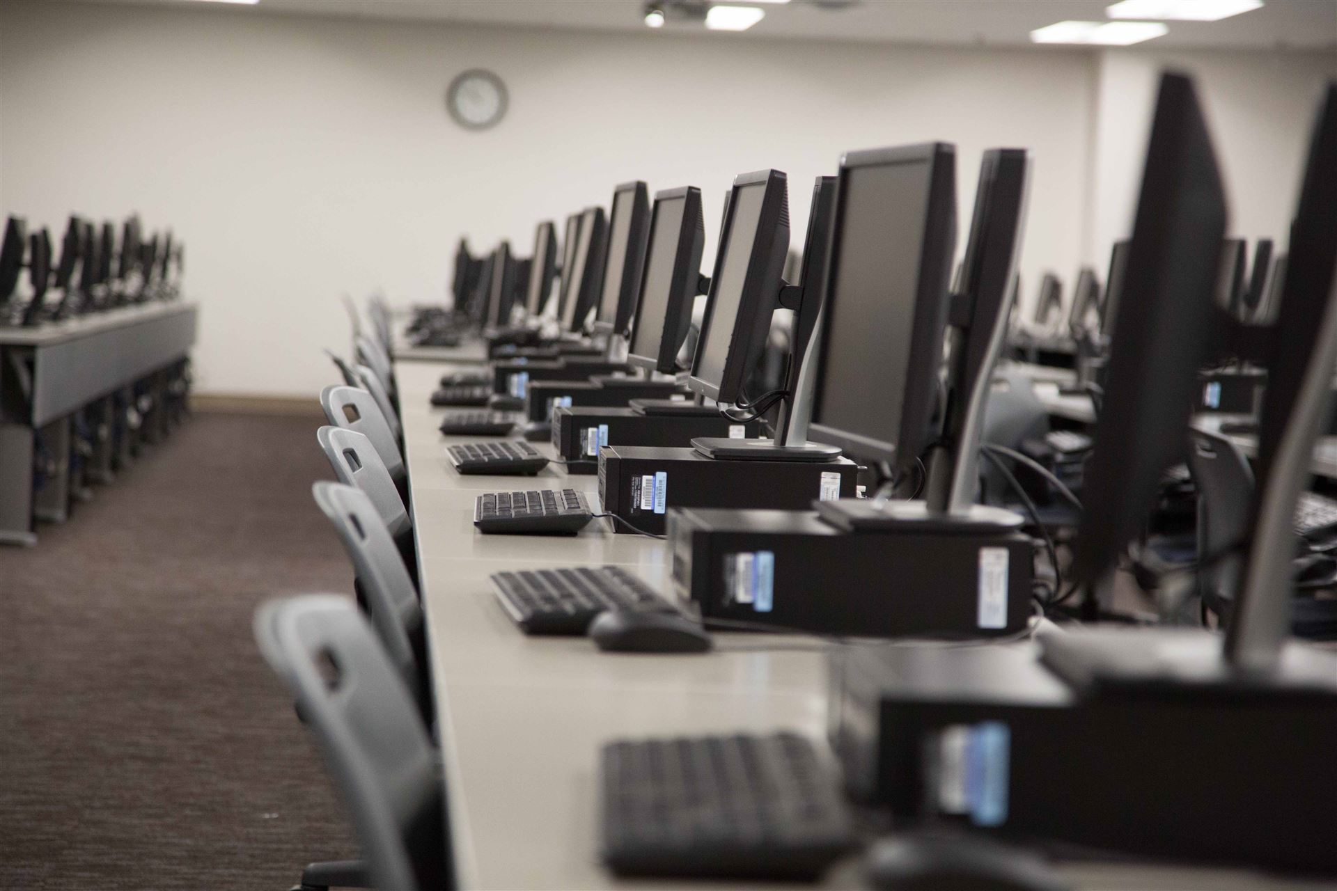 Locations Hub - MCC Penn Valley Campus - Call Center / Computer Lab